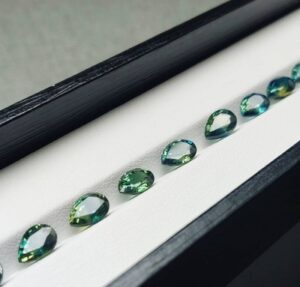 Sapphire - Parti - Buy Parti Teal Sapphires